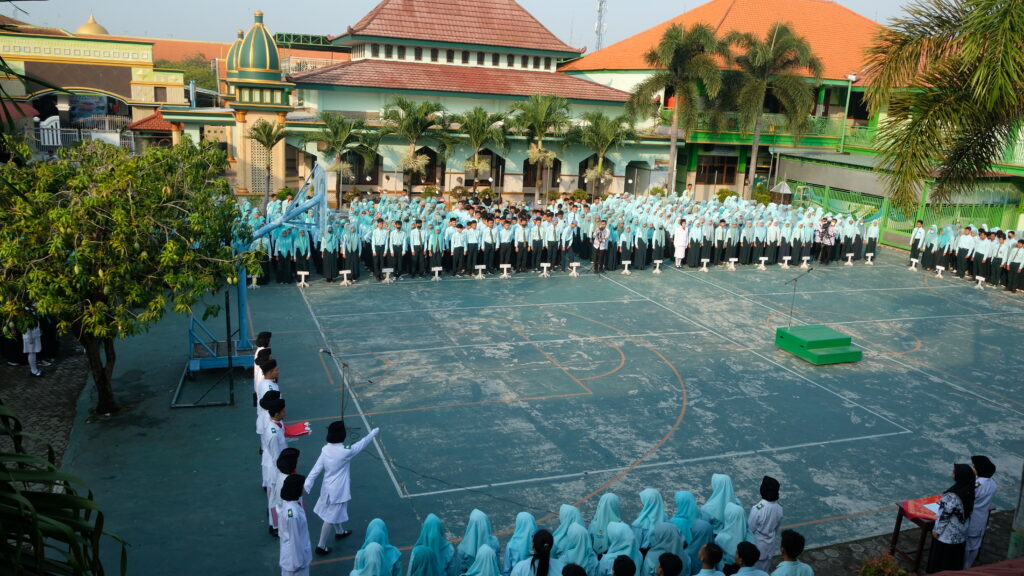SMK PGRI 1 Jombang Melaksanakan Upacara Hari Lahir Pancasila Tahun 2023 ...